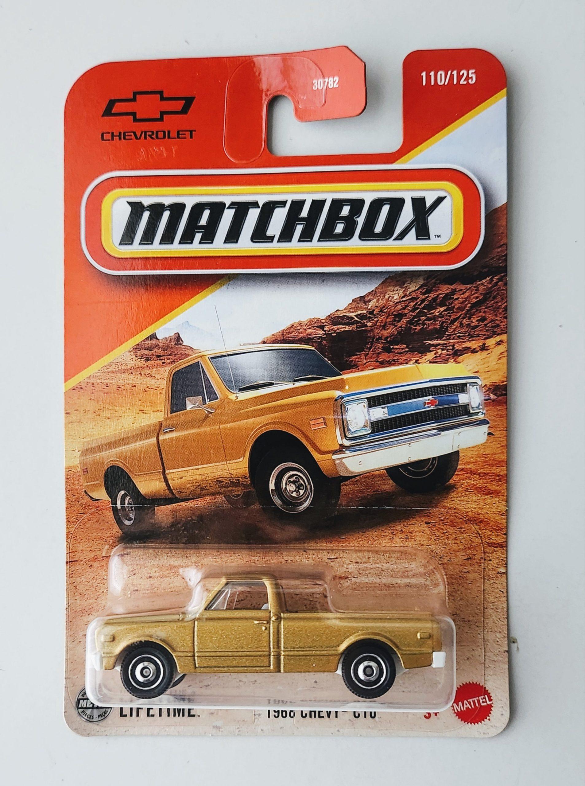 Matchbox 2025 -1968 Chevy C10 gold JBP31